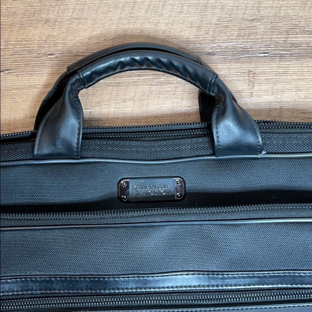 Kenneth Cole Reaction Laptop/Messenger Bag - Gem